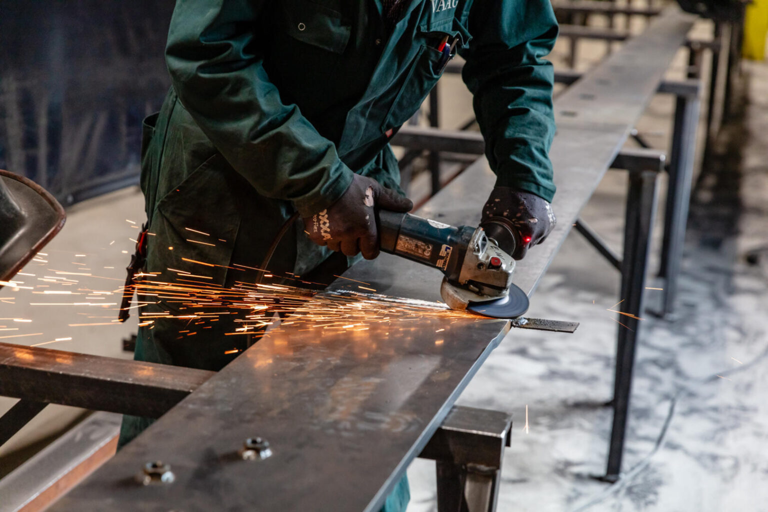 - Vaags & Groot Wesseldijk BV